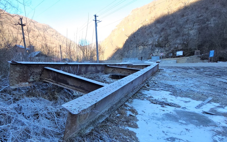 (VIDEO) Pod nou la Govâjdia, în locul podului de fier din secolul al ...
